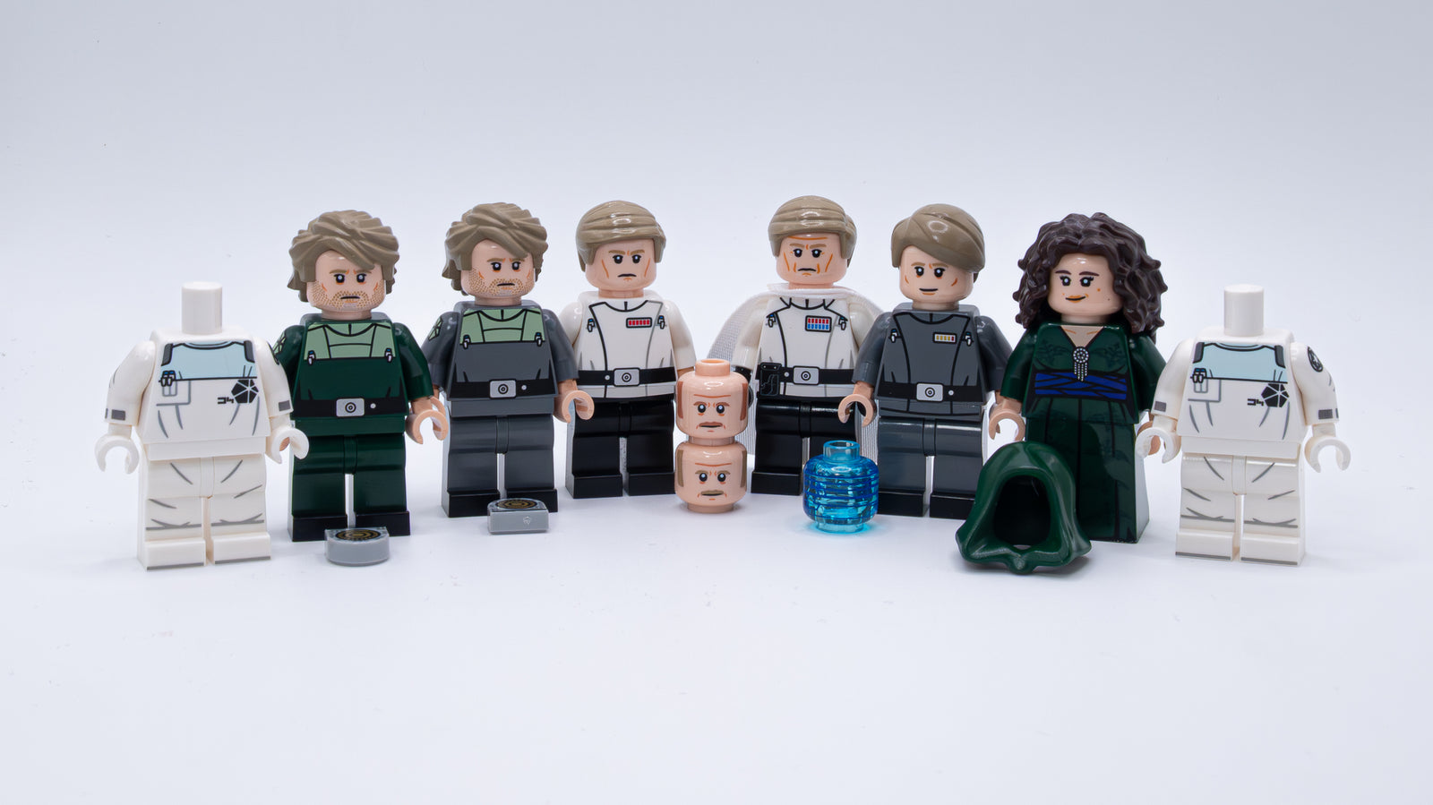 AV Figures – Caine Bricks