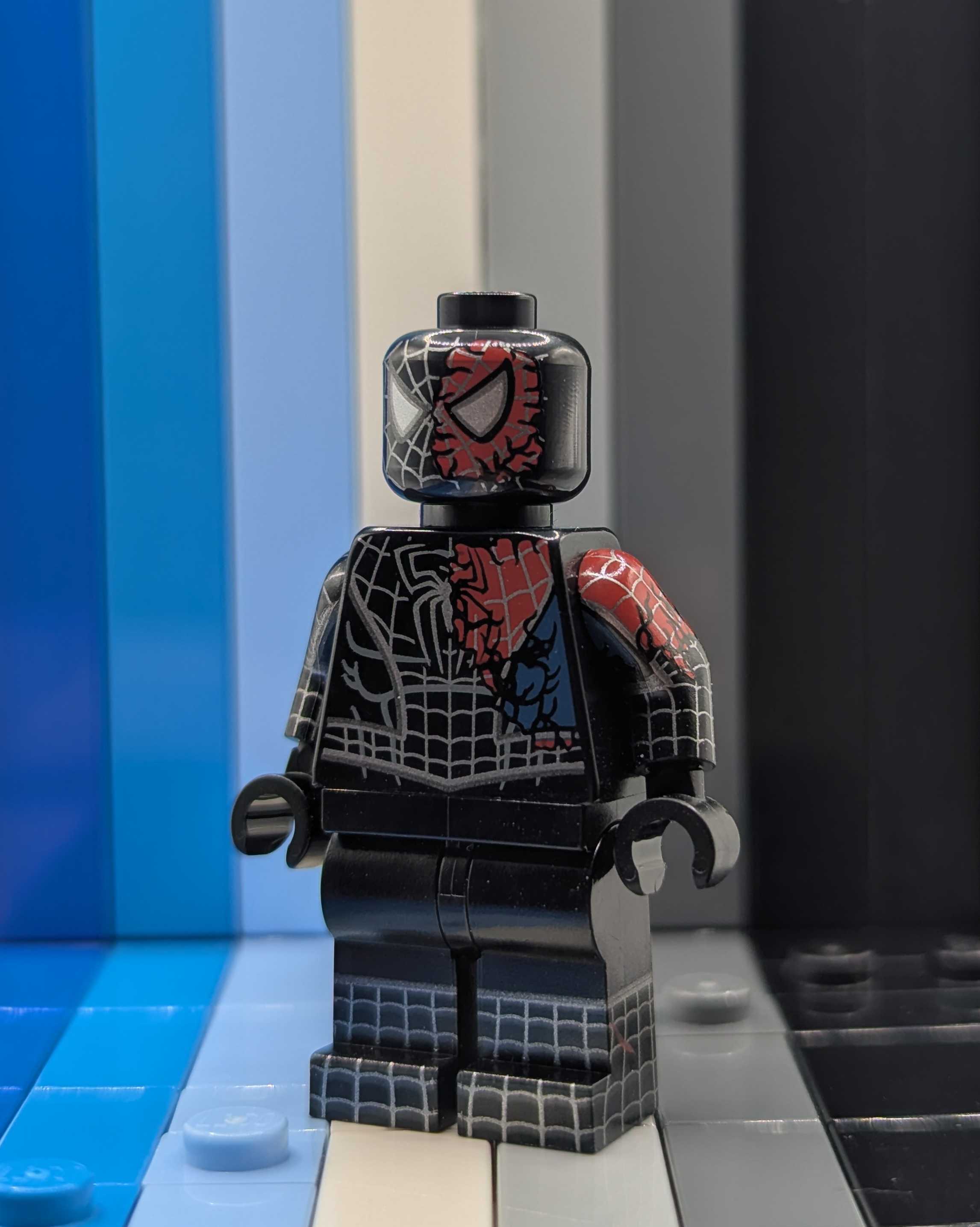 Printertoner Customs – Caine Bricks